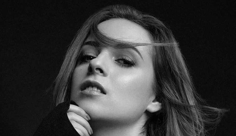 FRESH: ‘One More Time’ – Beth Macari – Talk About Pop Music