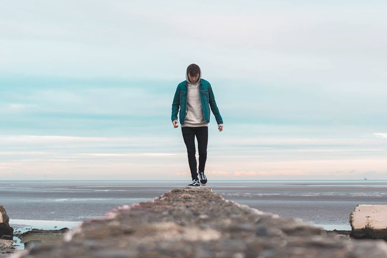 FRESH: ‘Catch Feelings’ – Daniel Blume – Talk About Pop Music