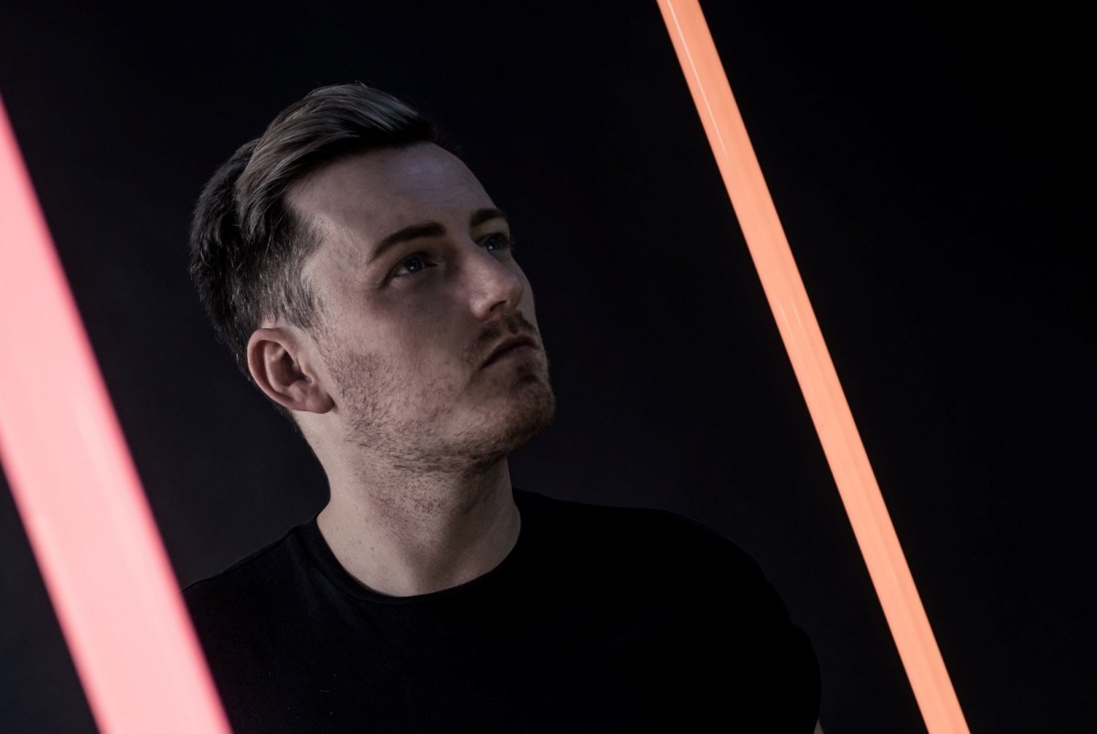 FRESH: ‘Missing’ – Sam Dickinson – Talk About Pop Music