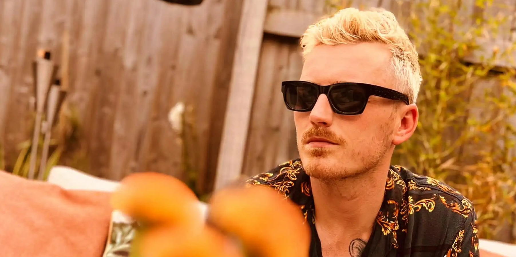 FRESH: ‘Falling’ – Sam Dickinson – Talk About Pop Music